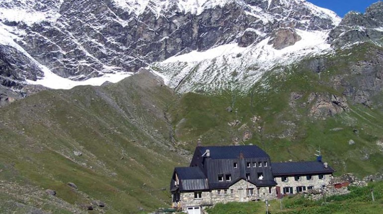 Rifugio Mario Bezzi – Green Bed & Breakfast in Valgrisenche, Aosta ...